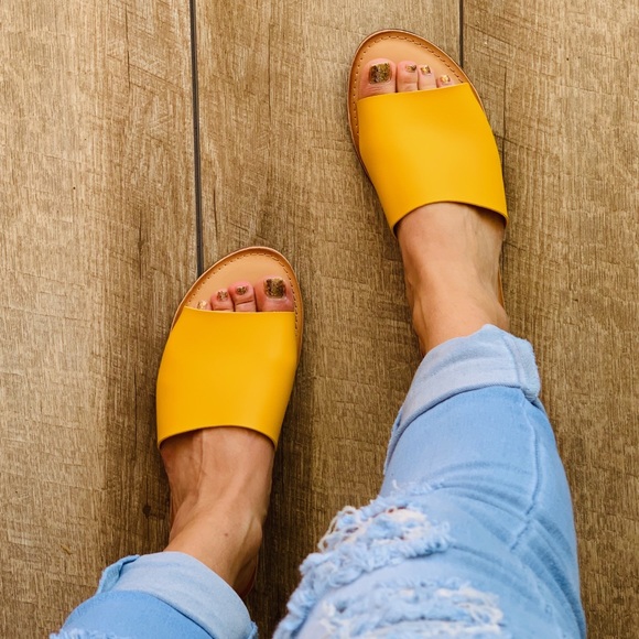 Soda | Shoes | Left Soda Yellow Mule Flatform Slide Sandal 55 | Poshmark